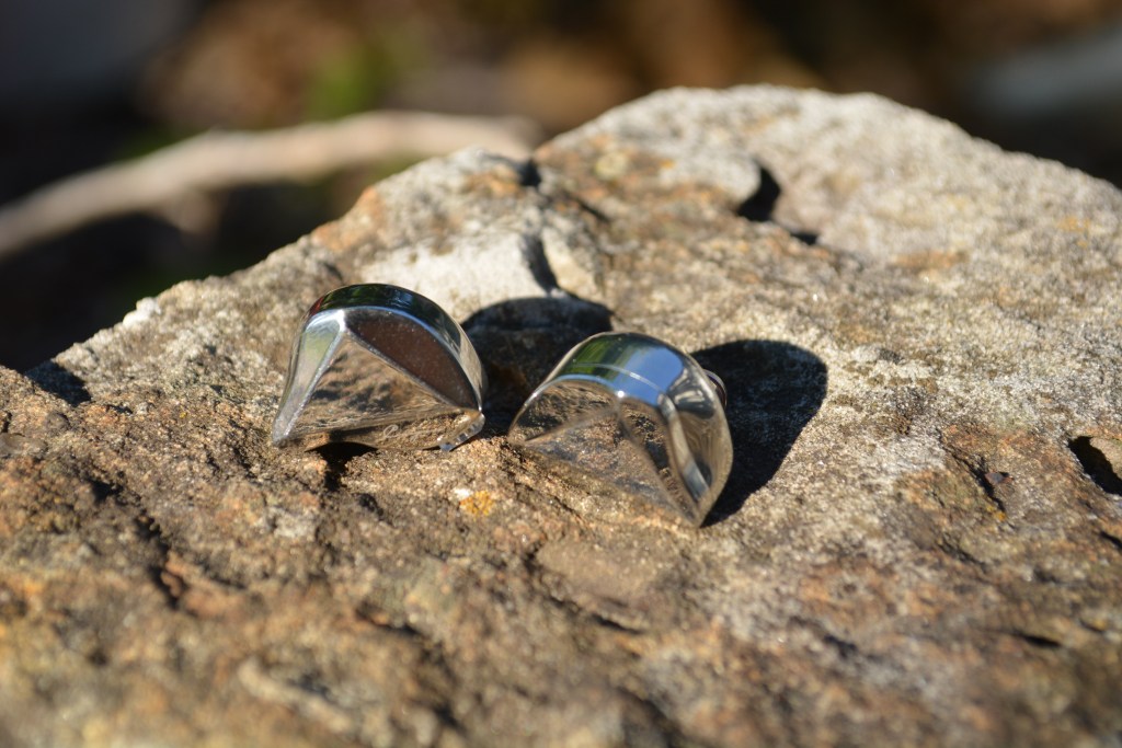 Cayin Fantasy ($799): Silver is the color of this fantasy - ngoshawk sounds